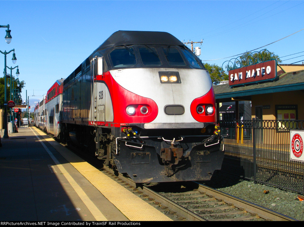 JPBX 928 Leads Caltrain 240